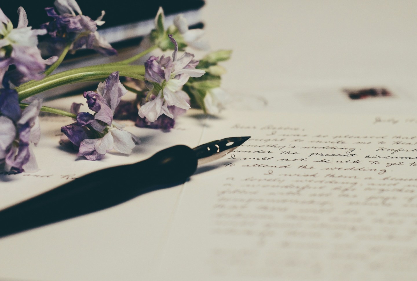 7 top tips – how to find your unique writing voice – Caroline Hardaker ...